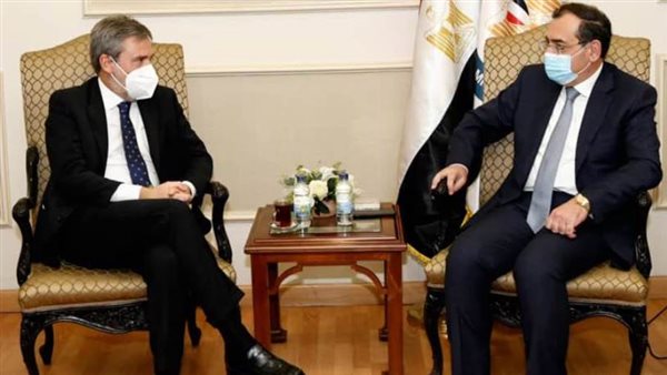 وزير البترول يبحث مع السفير الإيطالي التعاون المشترك بين البلدين